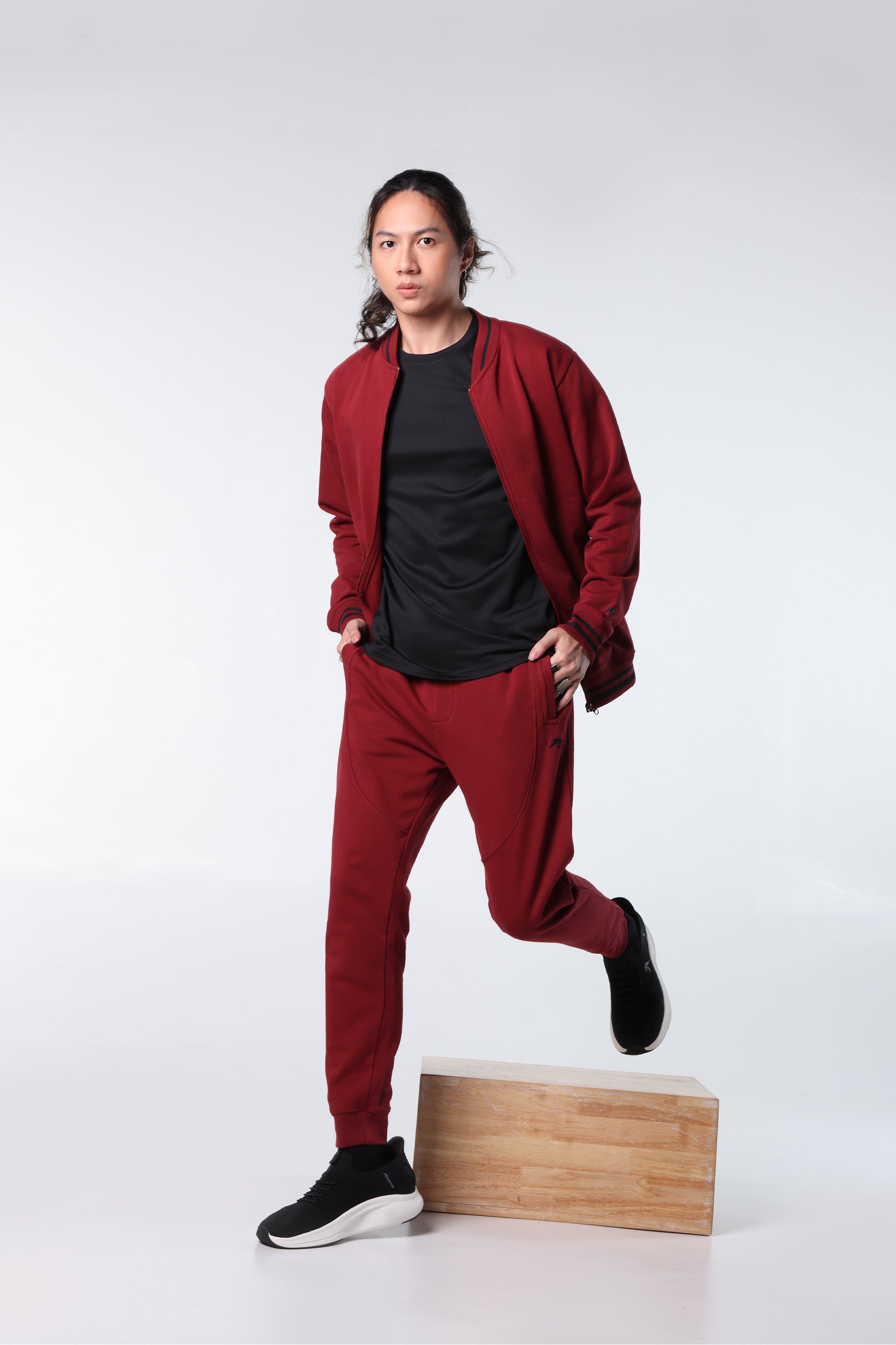 Athleisure Bomber Jacket – Servis